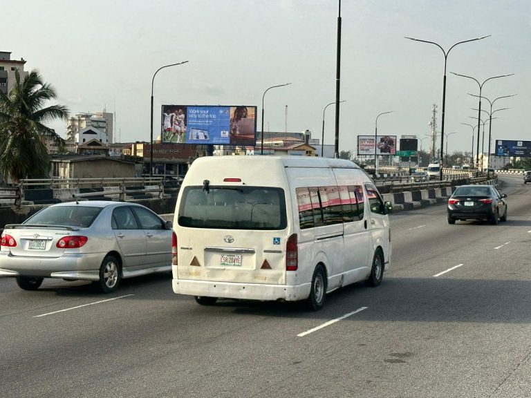 Unipole Billboard Marina-Obalende Bridge ftf Marina, Lagos ...